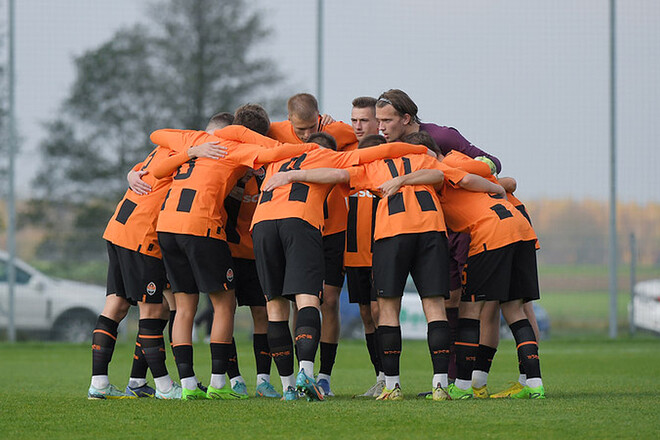 Камбек не вдався. Шахтар U-19 в матчі з сімома голами програв Руху. Читайте на UKR.NET